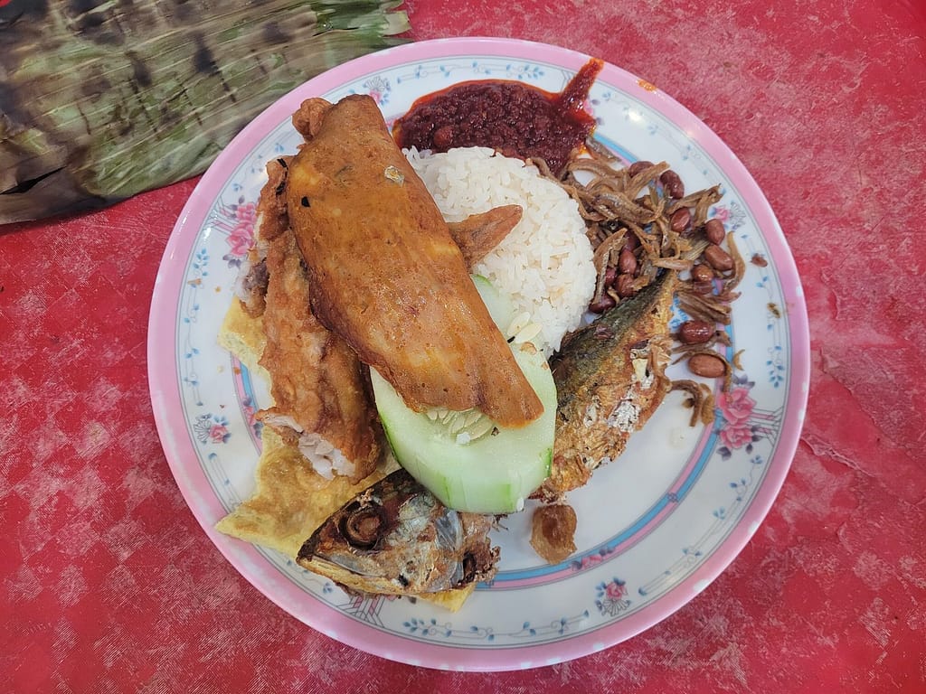 Nasi Lemak: Your Essential Guide to Southeast Asia's Iconic Coconut ...